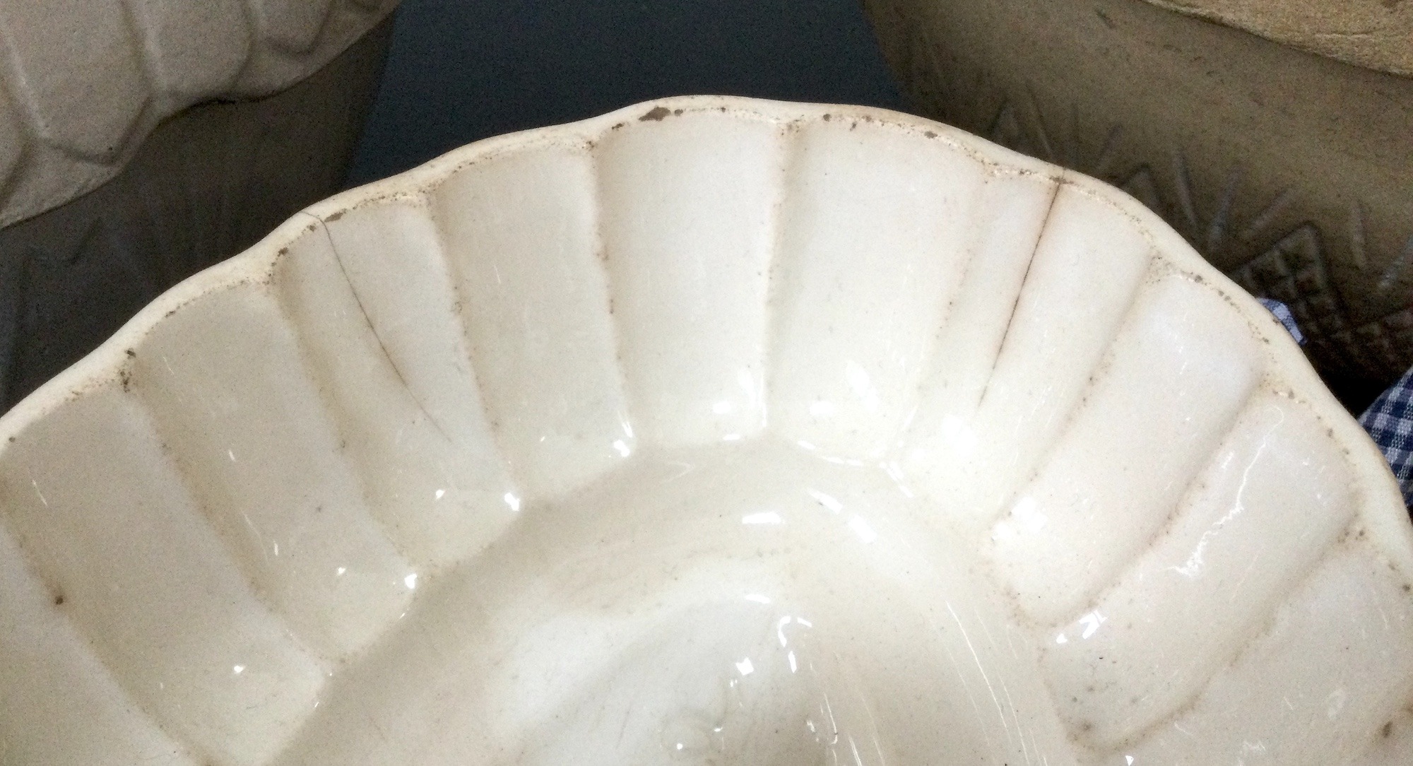 What Is Crazing On Vintage China? - Vintage Unscripted